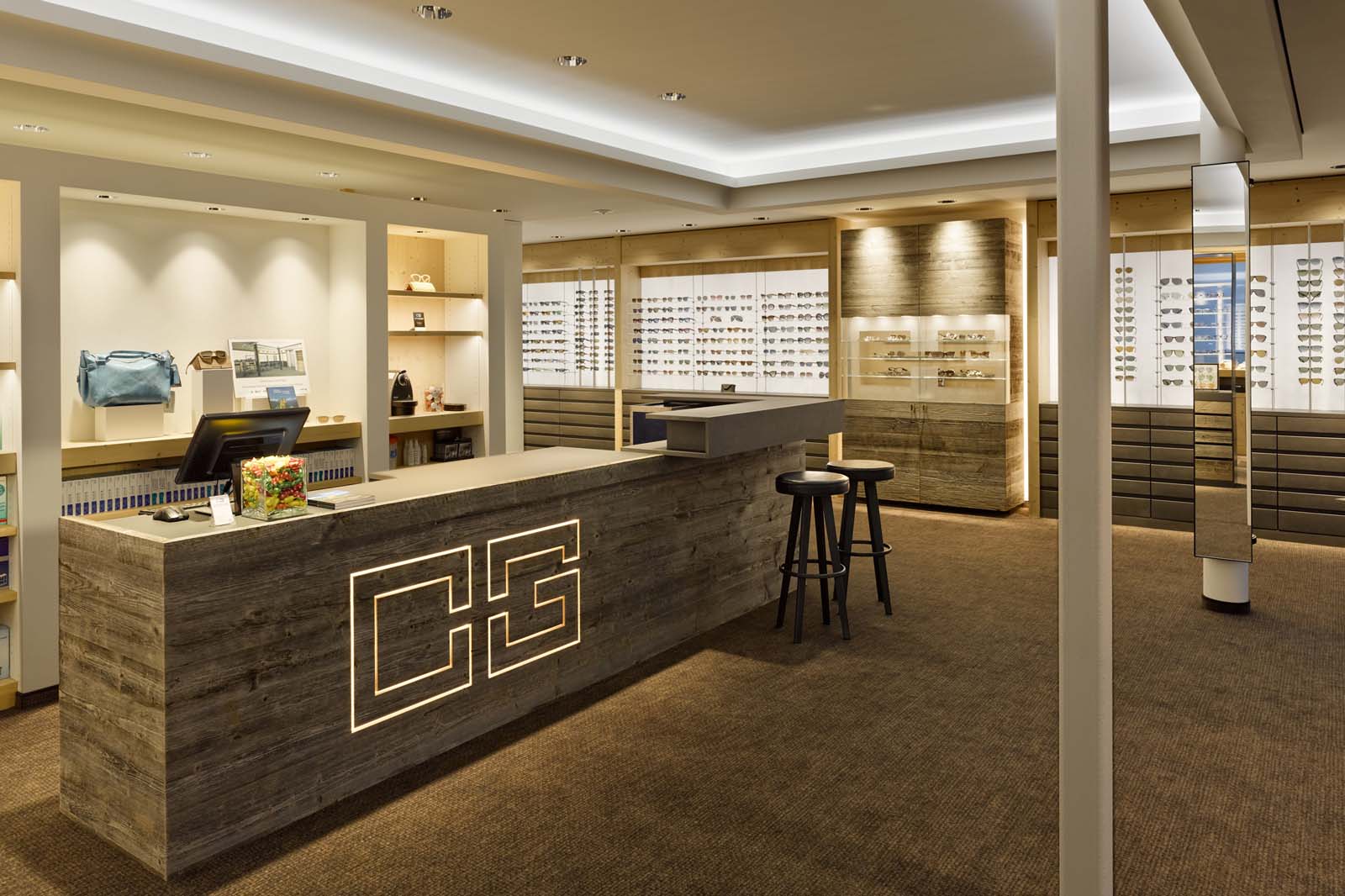 Make an appointment - Optik Gstaad